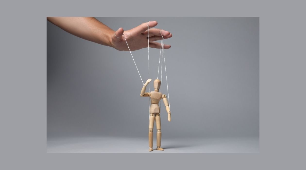 ¿Cómo se comporta una persona manipuladora? - PsicoEmoSa